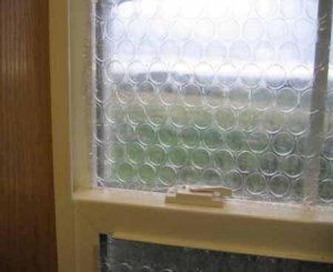 4 Efficient and Cheap Ways to Block Heat from Windows - EatHappyProject