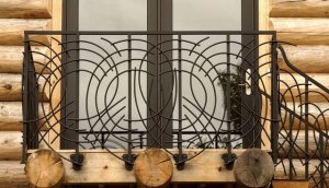 Porch Railing Design: 25 Ideas - EatHappyProject