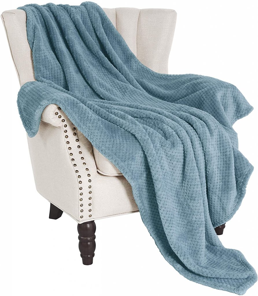 15 Types of Blankets Every Homeowner Should Know - EatHappyProject