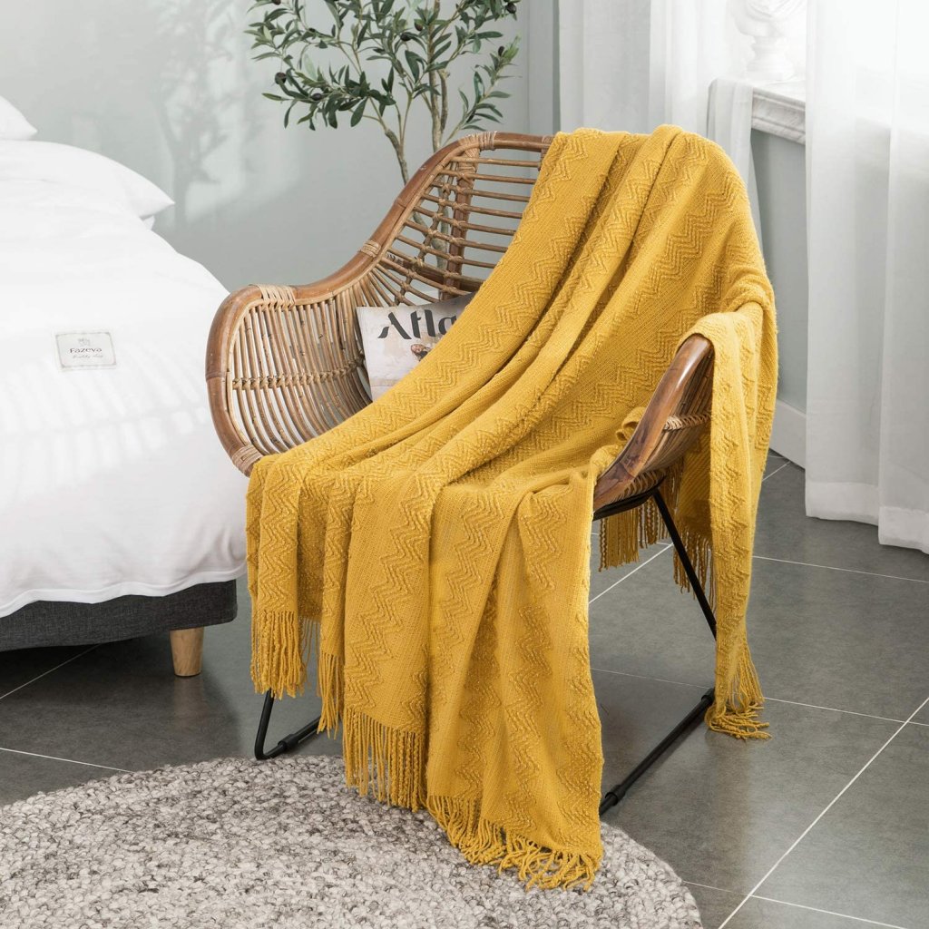 15 Types of Blankets Every Homeowner Should Know - EatHappyProject
