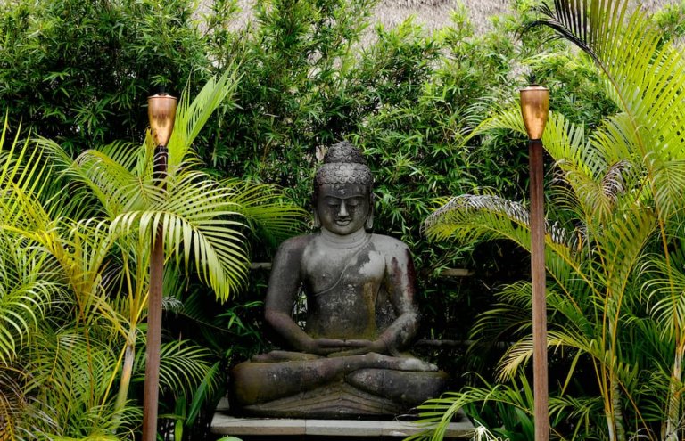 How to Decorate Your Garden with Religious Statues - EatHappyProject