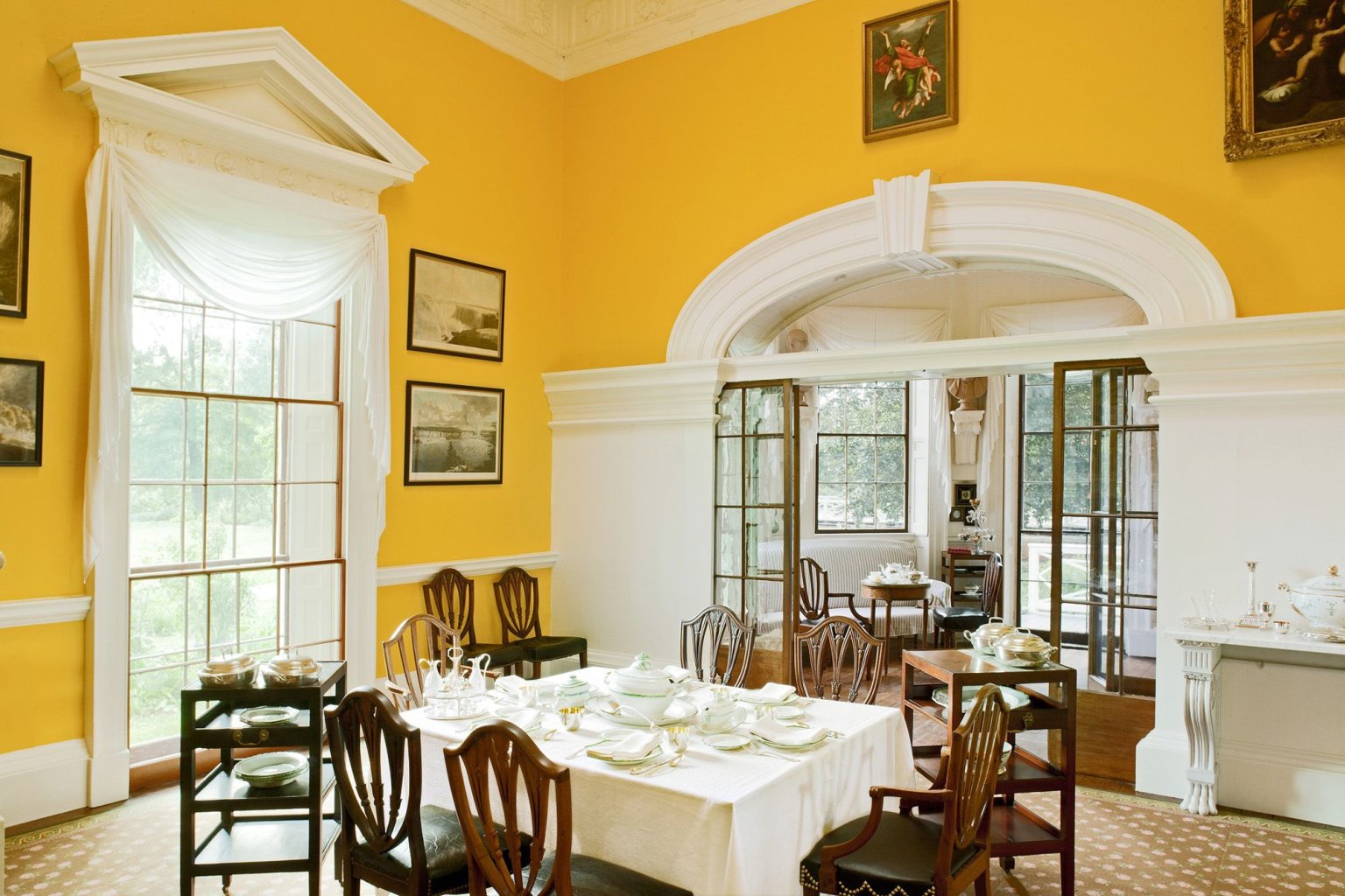 Is Yellow a Happy or Sad Color? - EatHappyProject