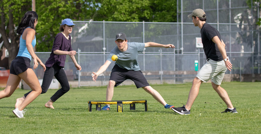 How Many People Play Spikeball in The World? - EatHappyProject